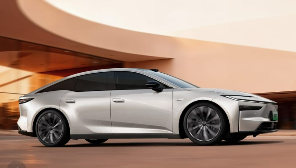 10,000 Toyota bZ7 Orders Confirming Low Price Digital Dominance