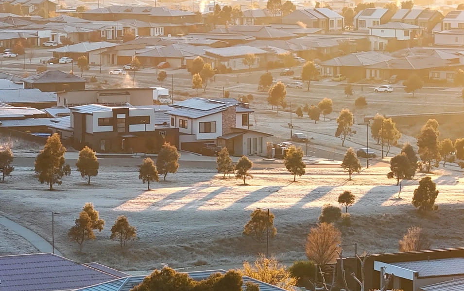 Cold snap brings frost to six states after icy blast
