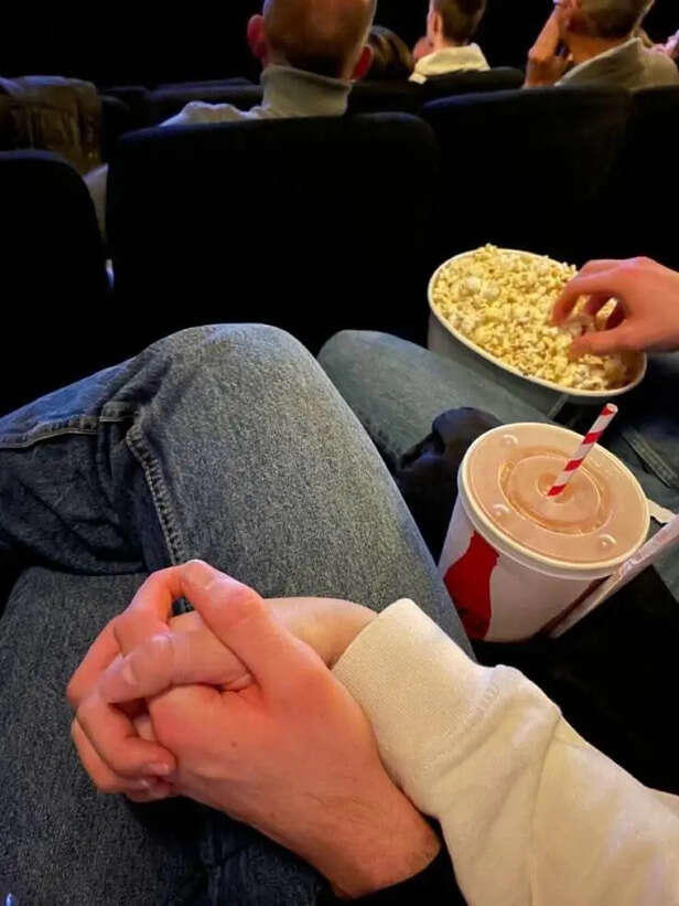 Loud looking may explain modern dating better than any other trend ...