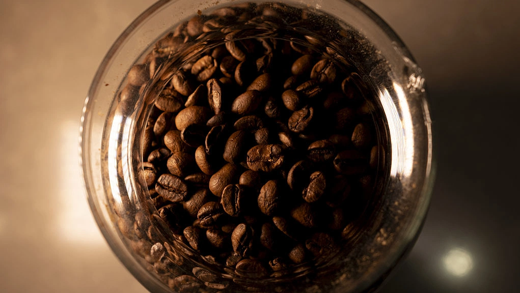 Study links coffee compounds to anti-aging protein activity