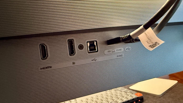I tested the BenQ RD280UG — a monitor that makes 3:2 displays cool ...