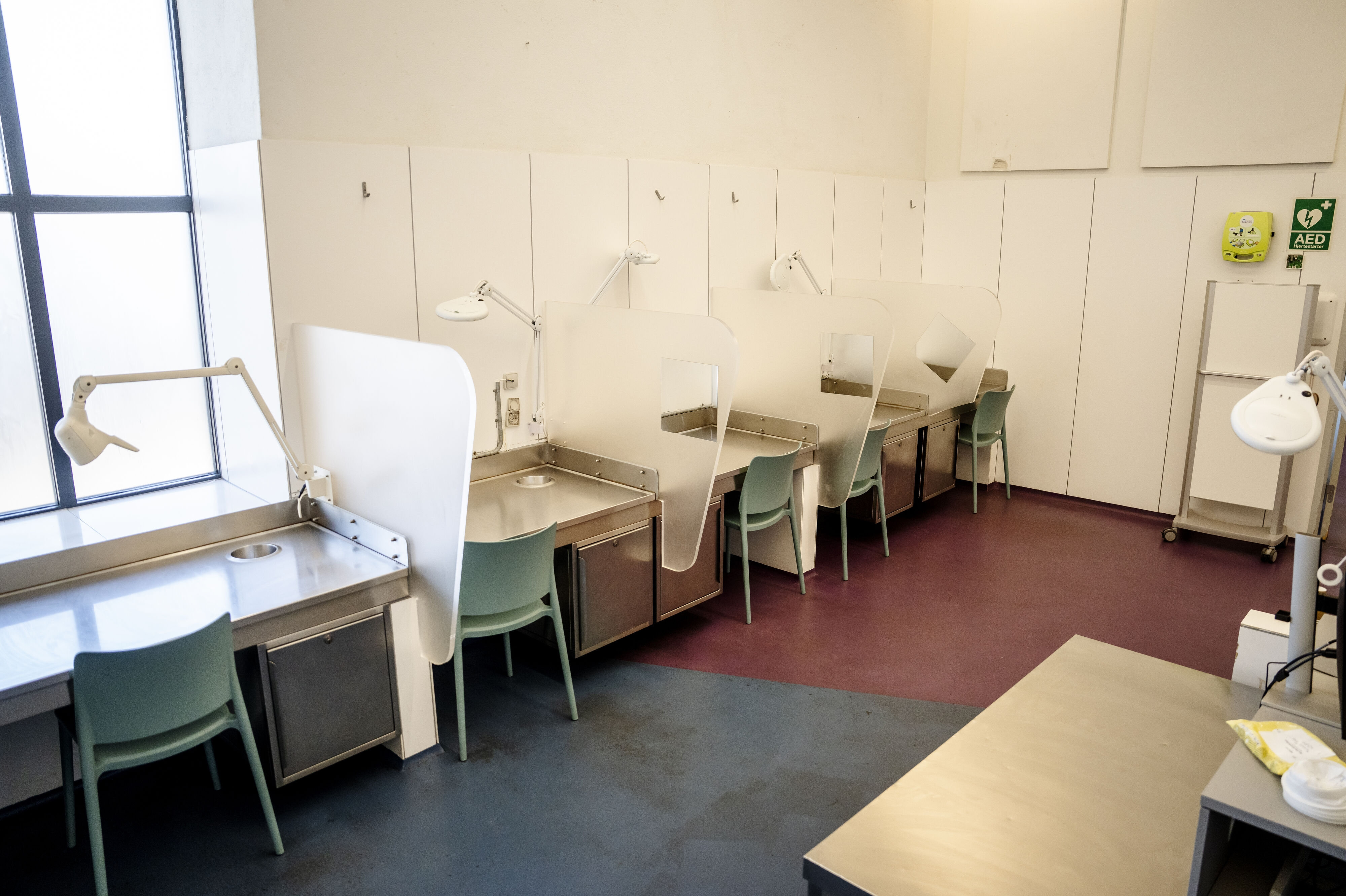Mand i misbrugsmiljøet fundet med livstruende skader