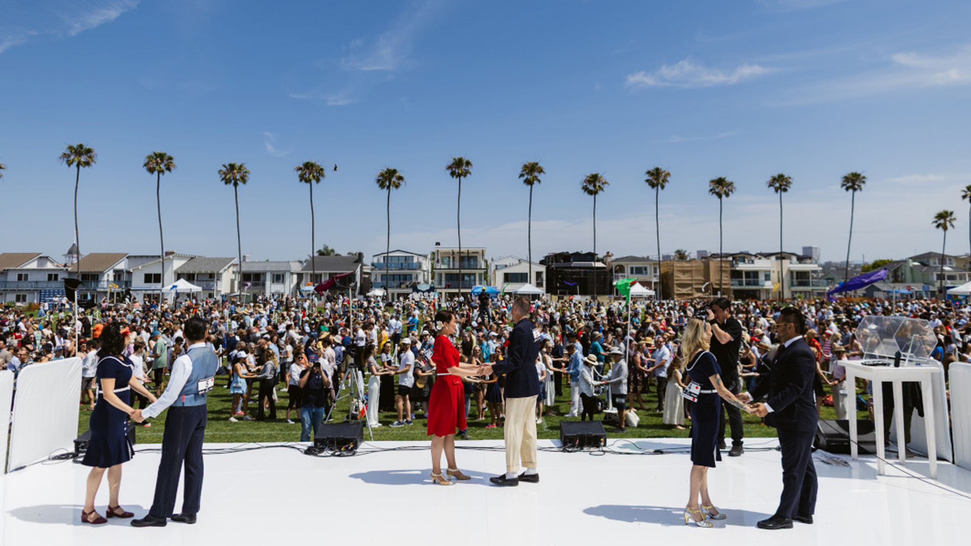 Newport Beach dances into the record books with largest swing lesson