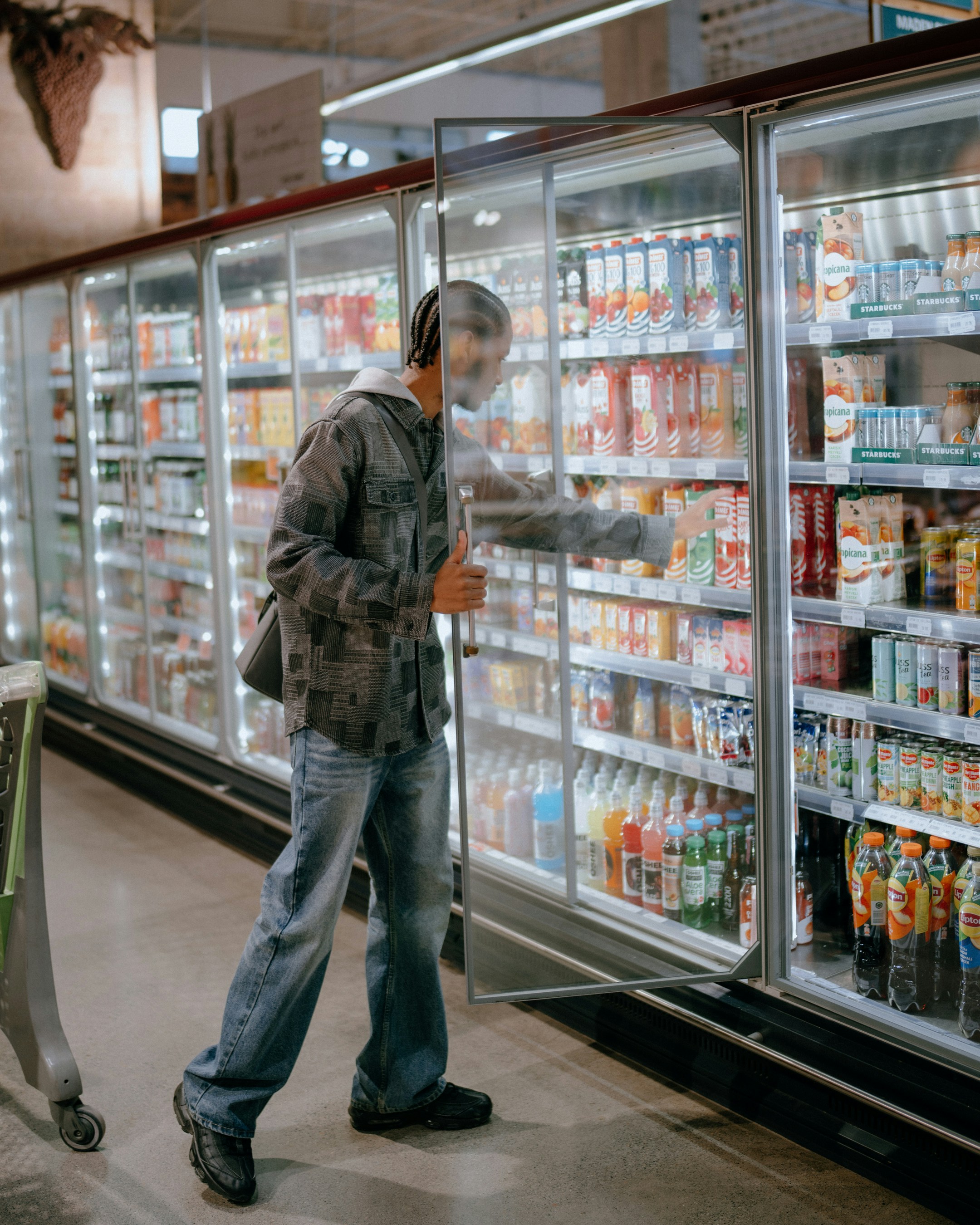 9 grocery store tricks that are designed to make you spend more without ...