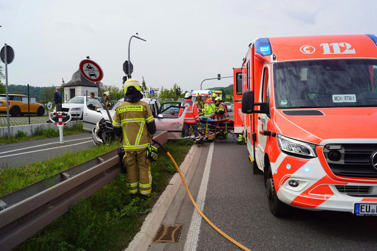 Motorroller übersehen: Zwei Schwerverletze nach Unfällen am Wochenende ...