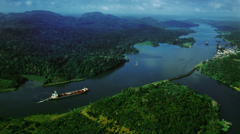 How long does it take for a ship to cross the Panama Canal?