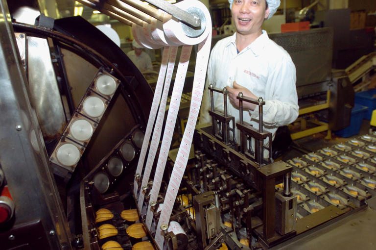 How 110 people won big Powerball prizes in a 2005 drawing — without ...