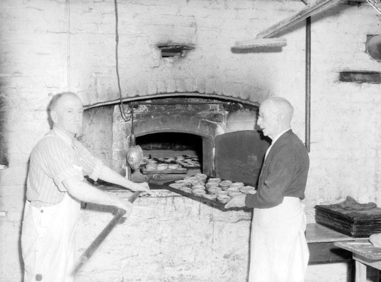 Why French bakeries close on different days — and the law that forces ...