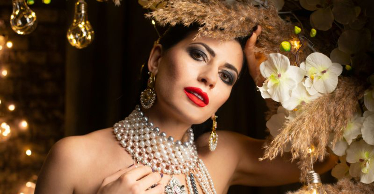 7 things a truly classy woman never wears in public