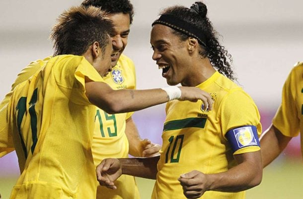 Ronaldinho Gaúcho faz coro por Neymar na Copa do Mundo
