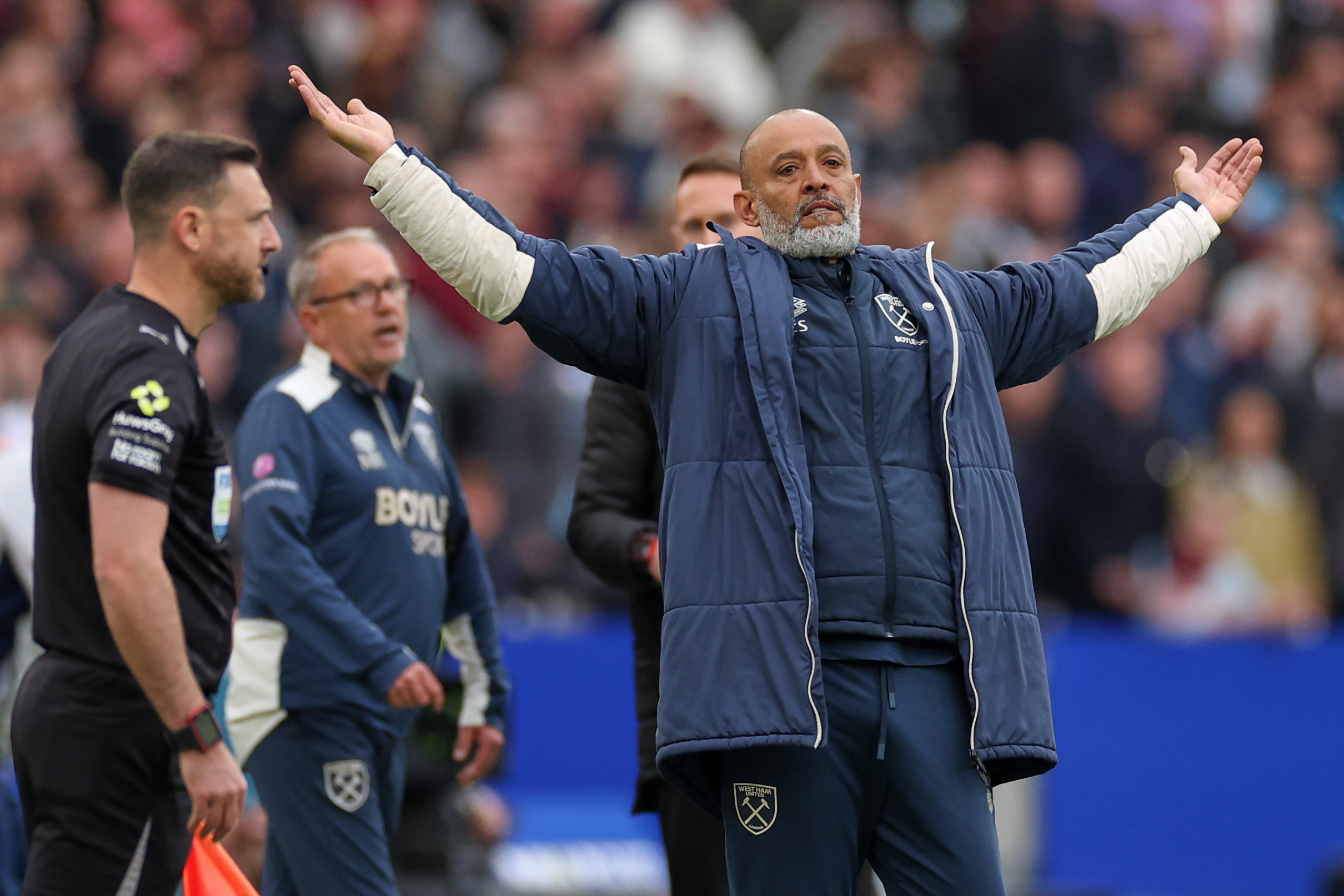 West Ham and Tottenham fighting to avoid last relegation spot with ...
