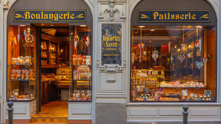 What sets French bakeries abroad apart from ones in the US?