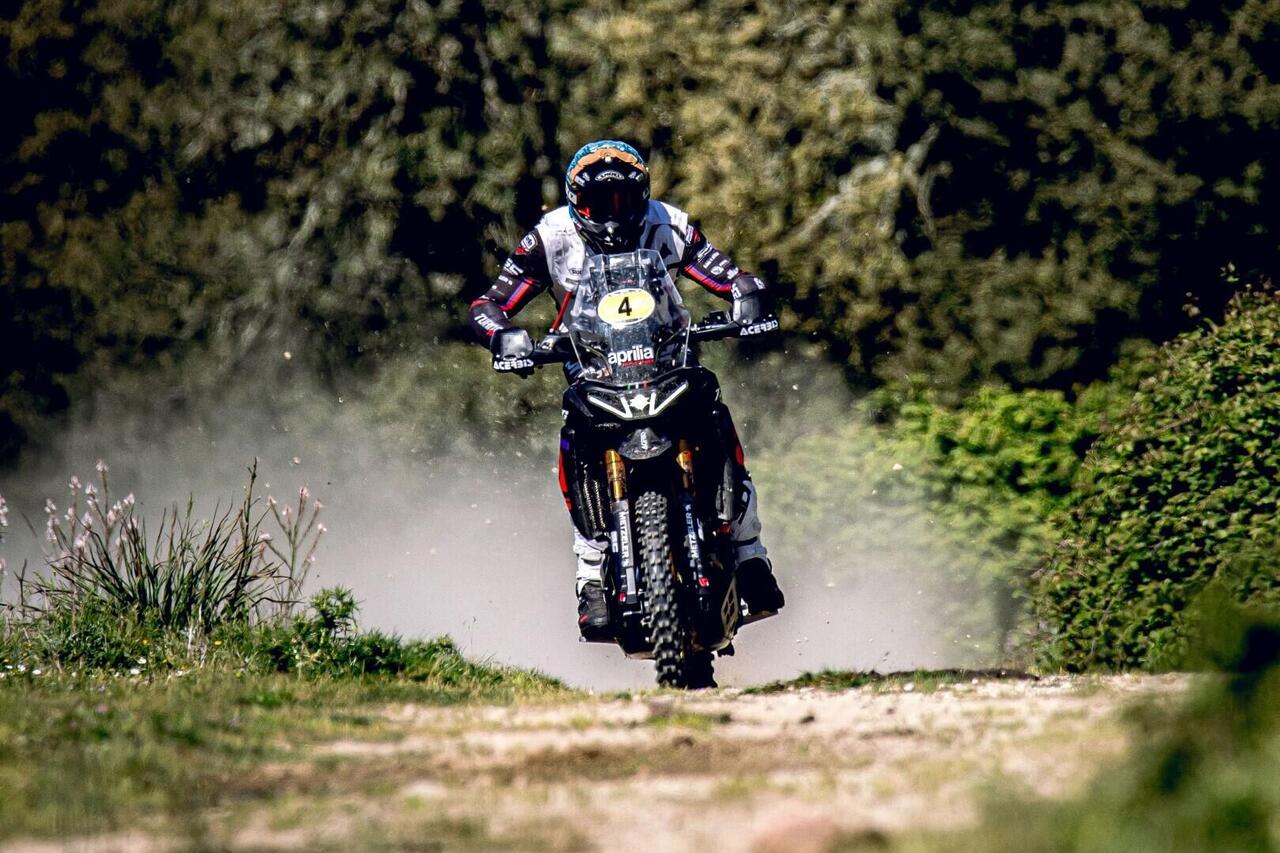 Sardegna rally raid. La sfida Aprilia. Legittima aspirazione mondiale