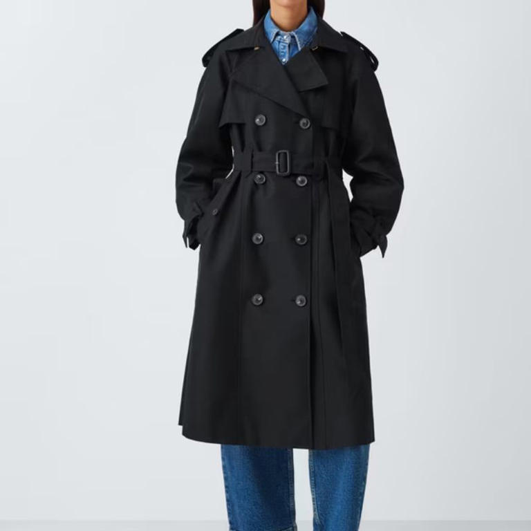 Jessica Chastain embraces trench coat season in chic Burberry design ...