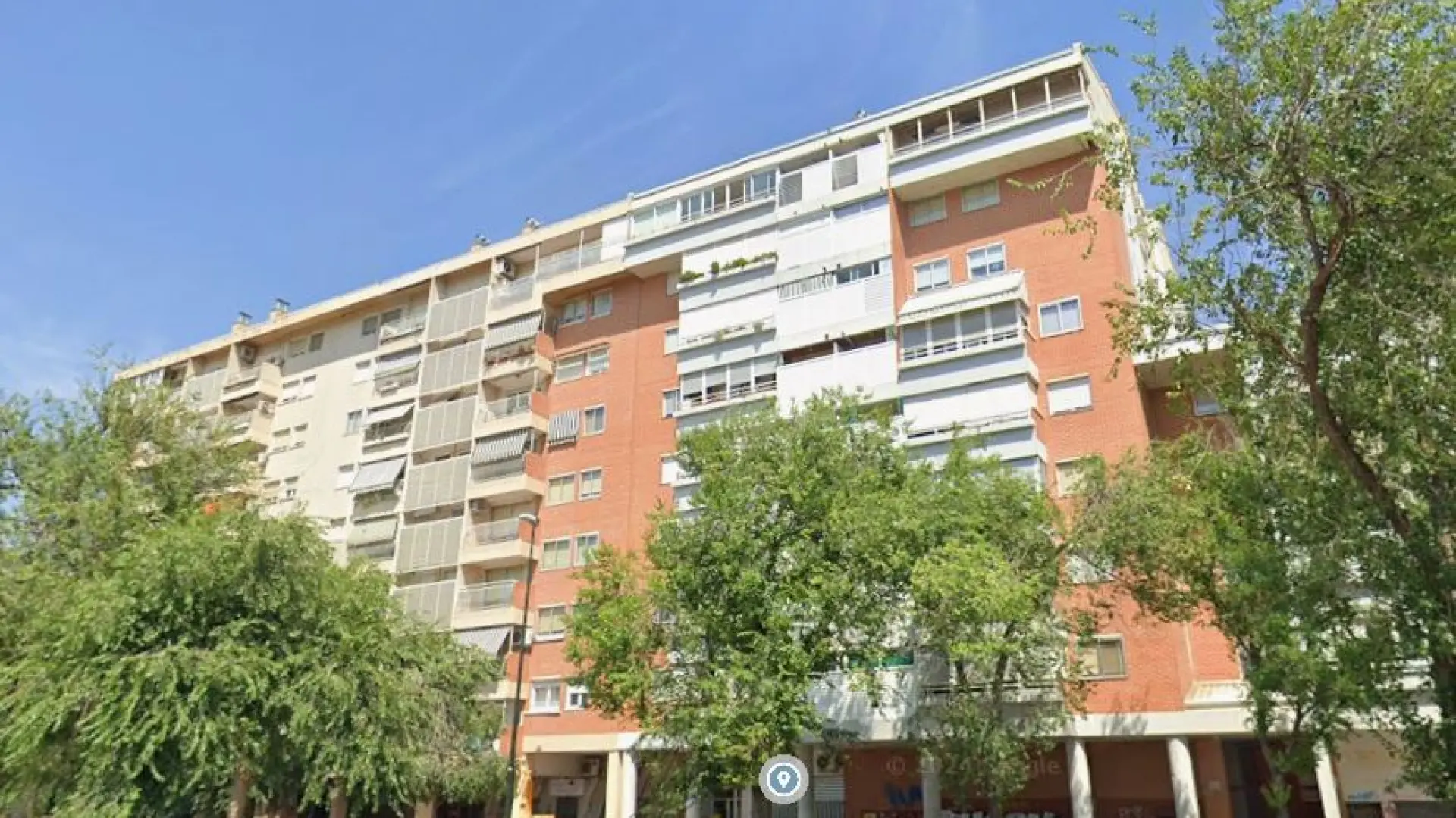 Dos personas heridas en un incendio en una vivienda de Zaragoza