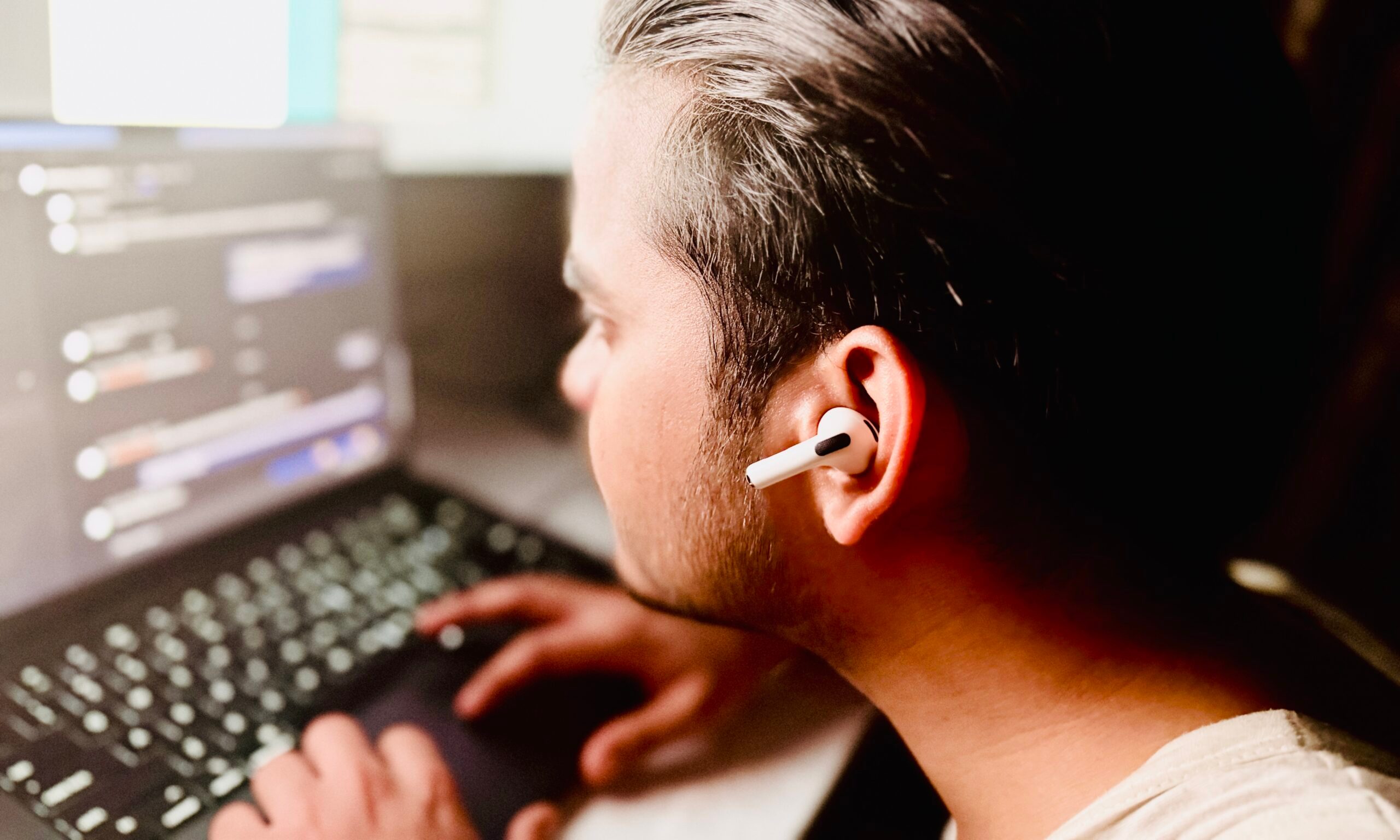 I built a Mac app to track my bad posture with AirPods. I didn’t write ...