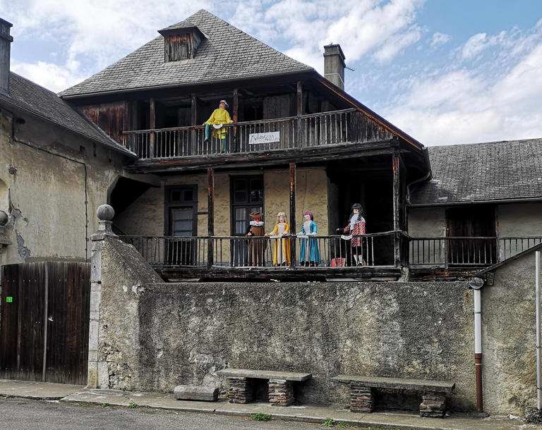 The Japanese village where life-sized dolls outnumber humans 10 to 1 ...