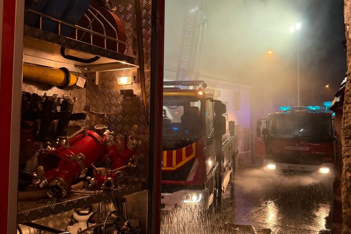 Un incendio nocturno afecta a una vivienda habitada en un pueblo de Soria