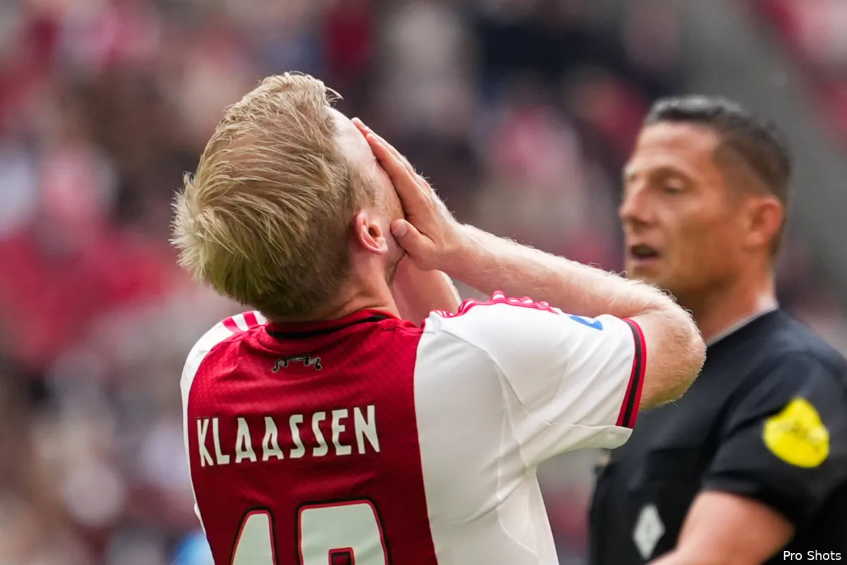 NB: 'Leek totaal geen urgentie in te zitten bij Ajax, play-offs ...