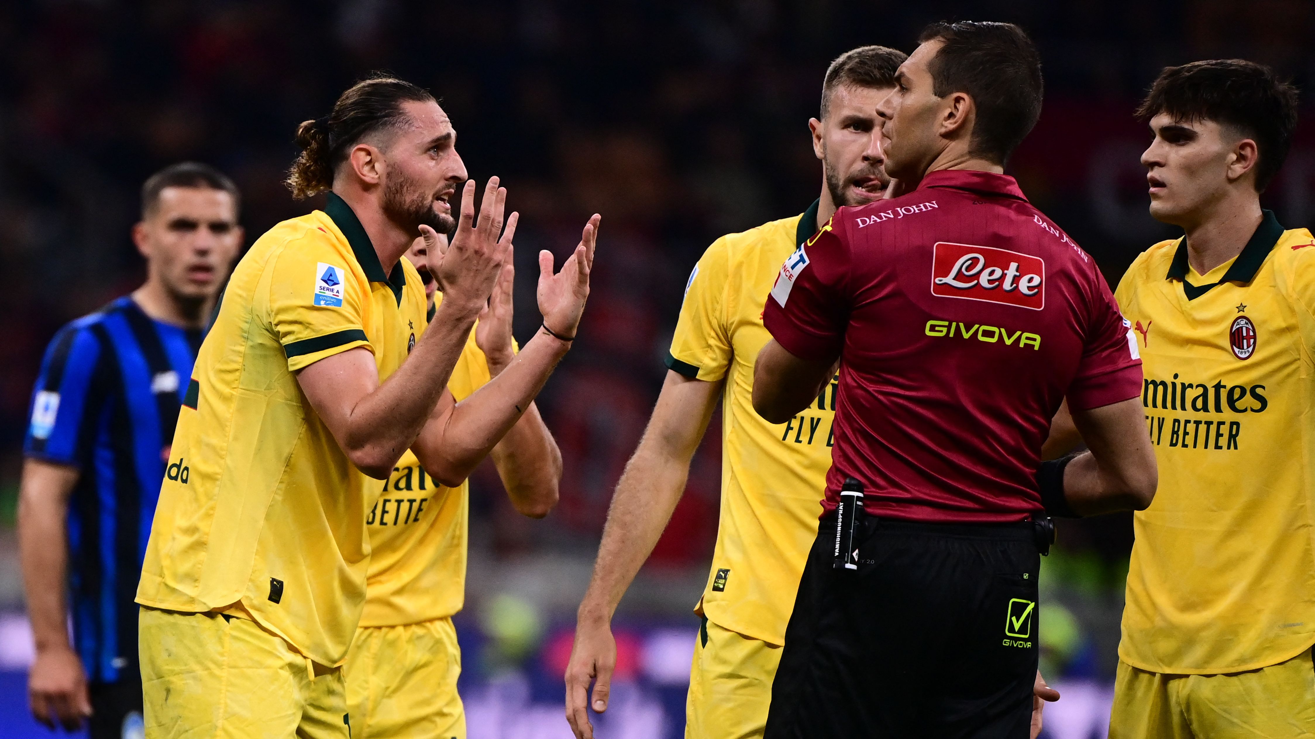 Milan-Atalanta, la moviola: rigore su Nkunku. Leao e Saelemaekers ...