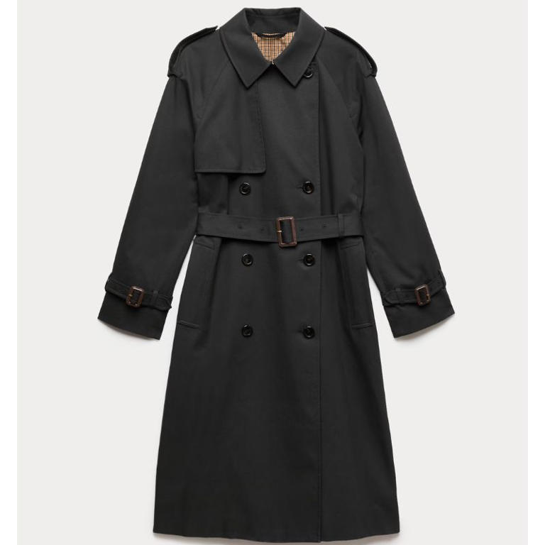 Jessica Chastain embraces trench coat season in chic Burberry design ...