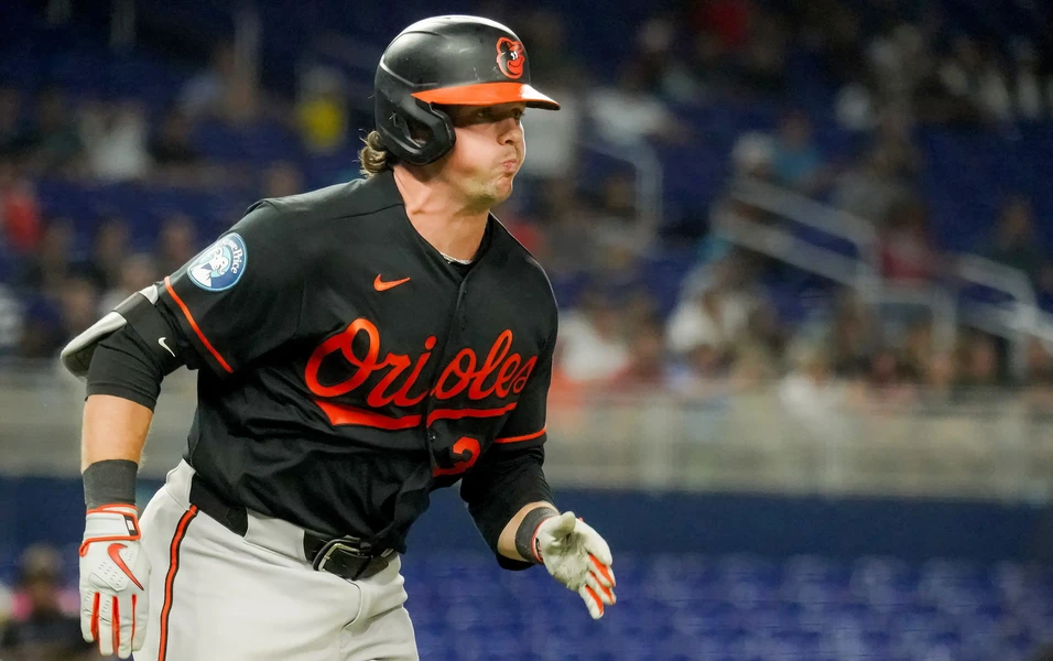 Orioles drop third straight as Holliday shifts to third base