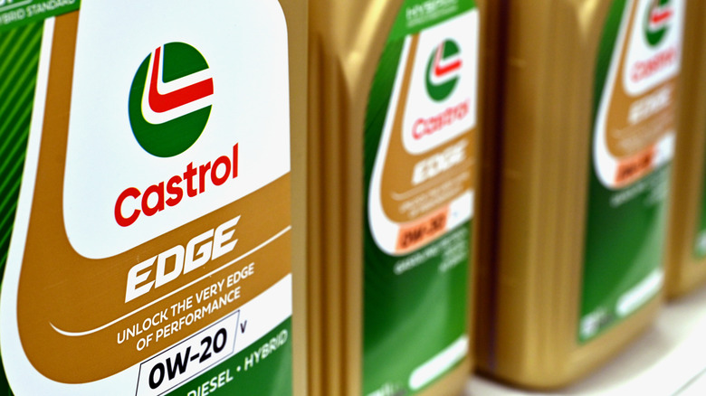 Here's why European cars can't use American engine oil