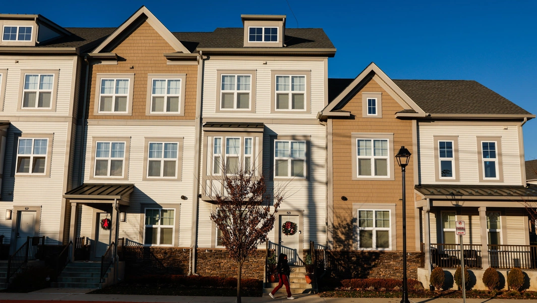 Zillow data shows widening gap between hot and cool housing markets
