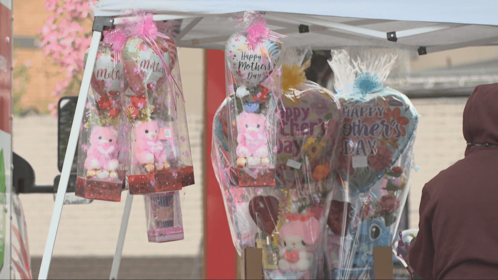 Rhode Islanders celebrate Mother's Day with food, flowers, and family
