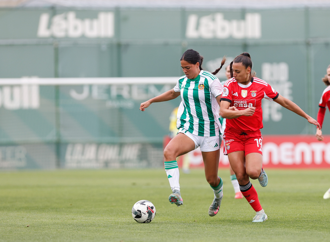 Benfica de serviços mínimos deixa Rio Ave no playoff