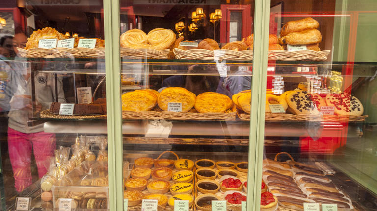 What sets French bakeries abroad apart from ones in the US?