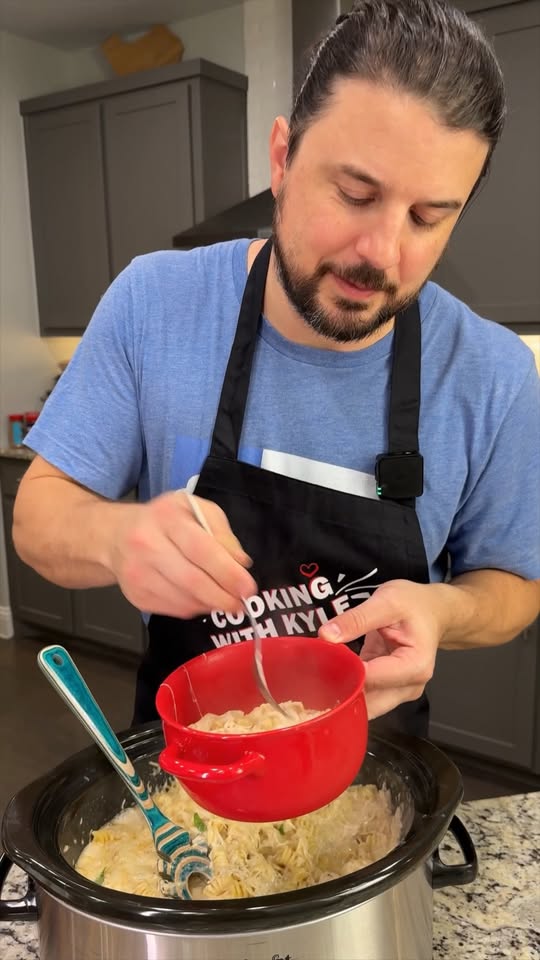 Olive Garden chicken pasta became a crock pot cheat code
