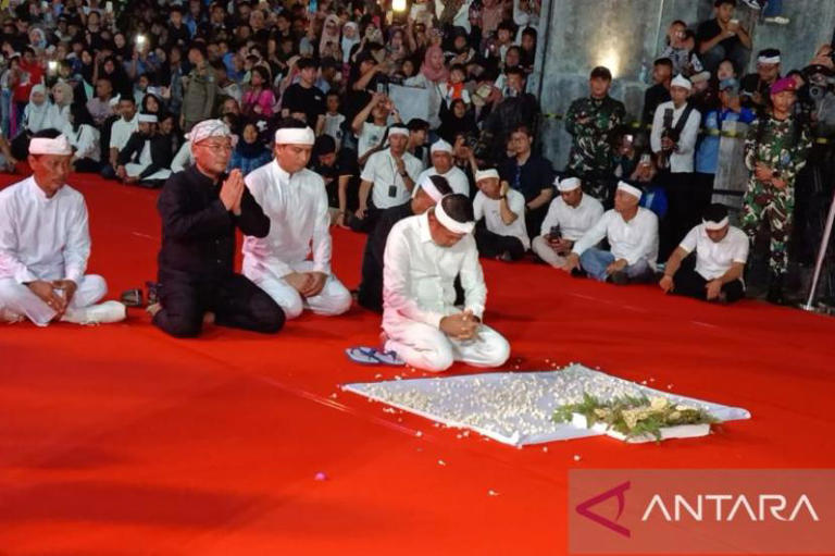 Kirab budaya Cirebon jembatani sejarah dan masa depan