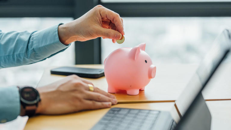 The 7 money habits of the wealthy: Are you doing them?