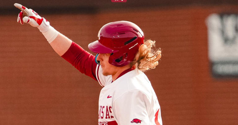 Live updates: Razorbacks go for SEC series sweep over Oklahoma to ...