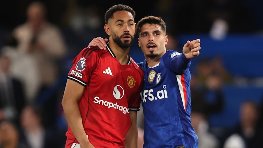 'No rush'—Man Utd, Chelsea sent firm warning by manager target