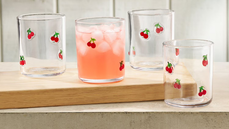 Sam's Club has adorable $20 Icon glass sets that are perfectly themed ...