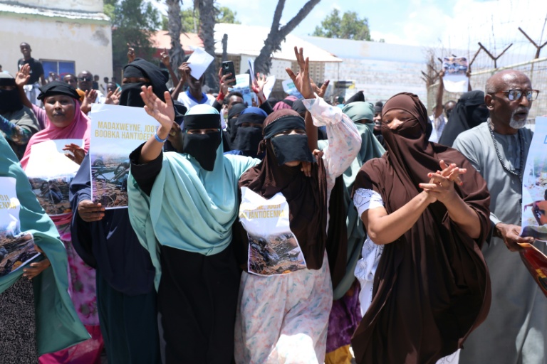 One killed as Somali forces break up protest: opposition