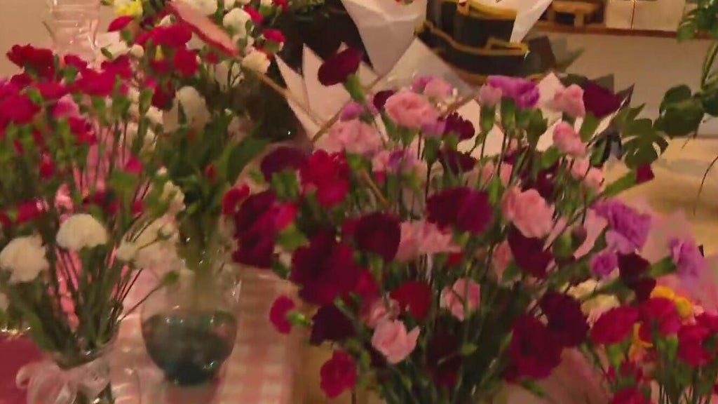 North Texas florists scramble to complete Mother's Day orders