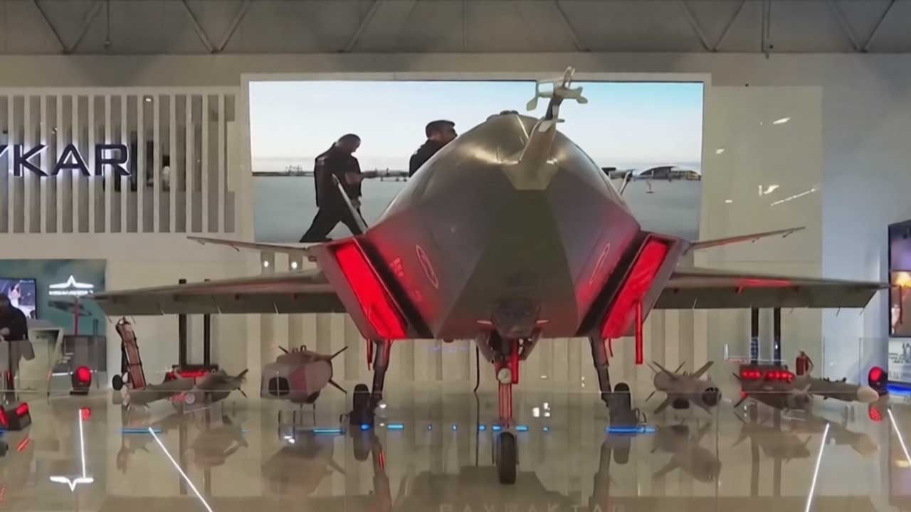 Turkey unveils a Mach 25 intercontinental ballistic missile with 6,000 ...