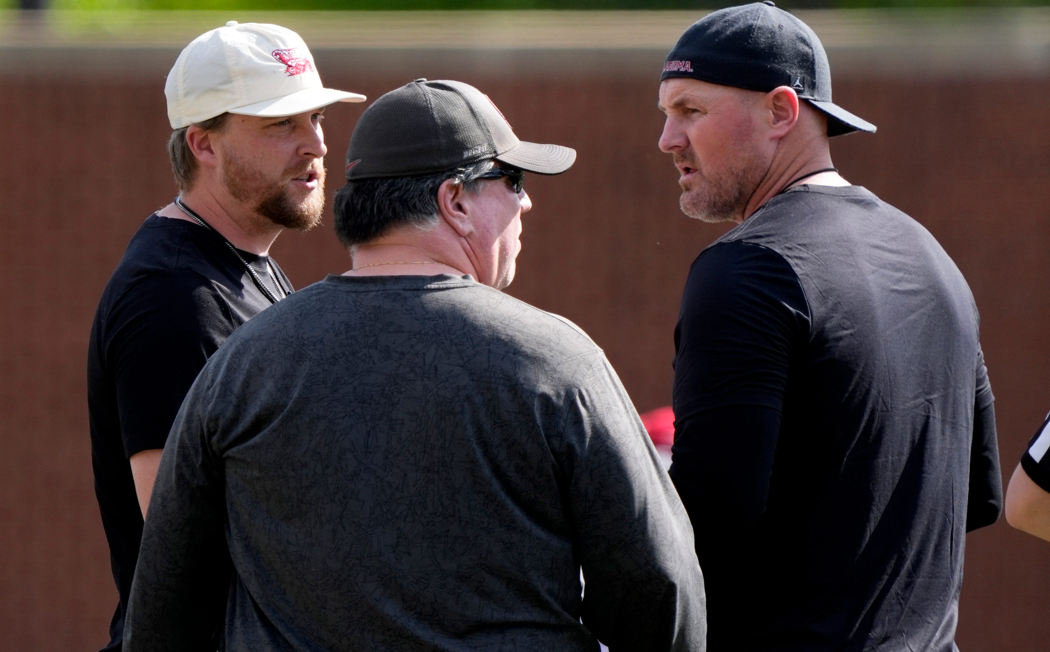 Country music star Luke Combs got Tennessee football legend Jason ...