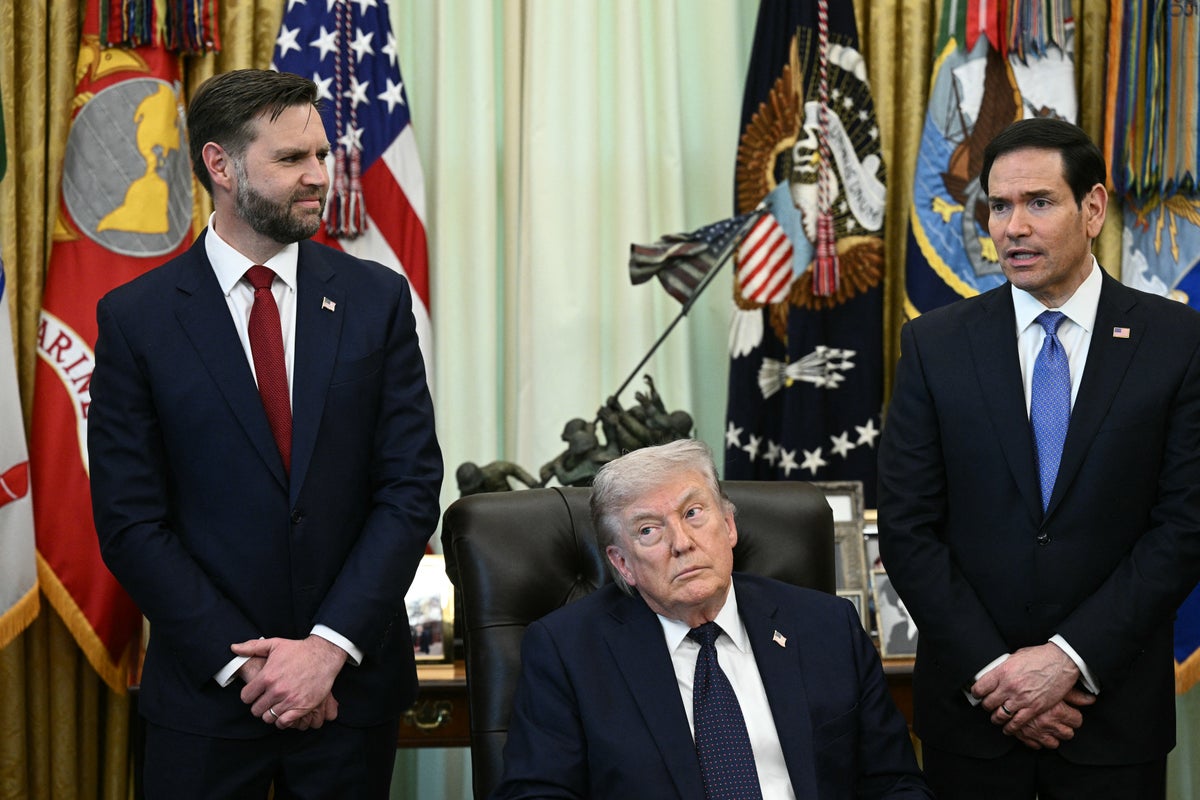 Two top Trump officials locked in tight race for 2028 GOP nomination