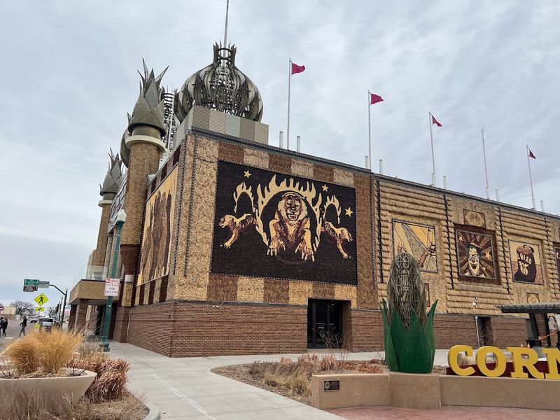 16 weird American landmarks that became icons
