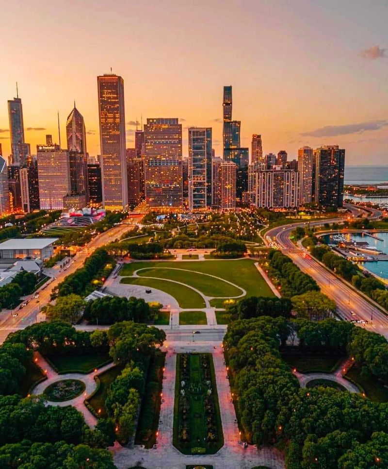 These once popular Illinois attractions are gone for good