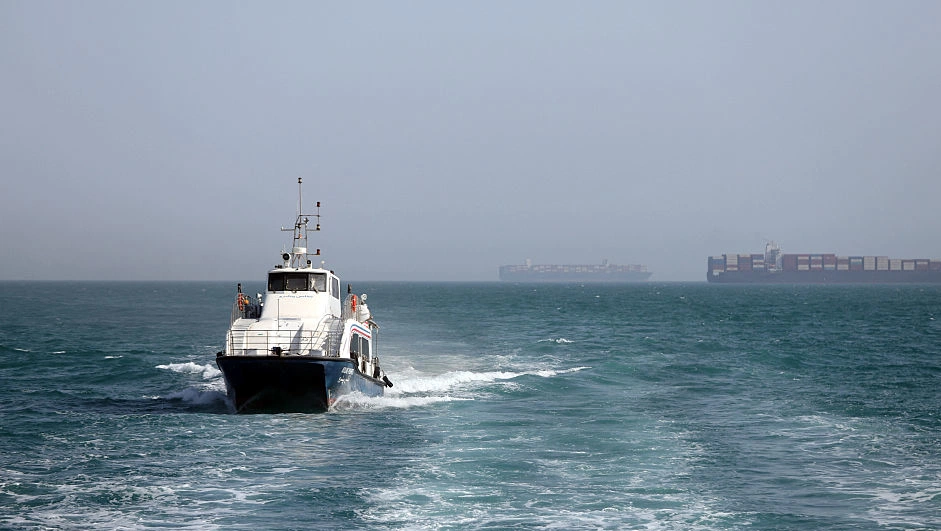 Iran resists US peace plan as Hormuz tensions simmer