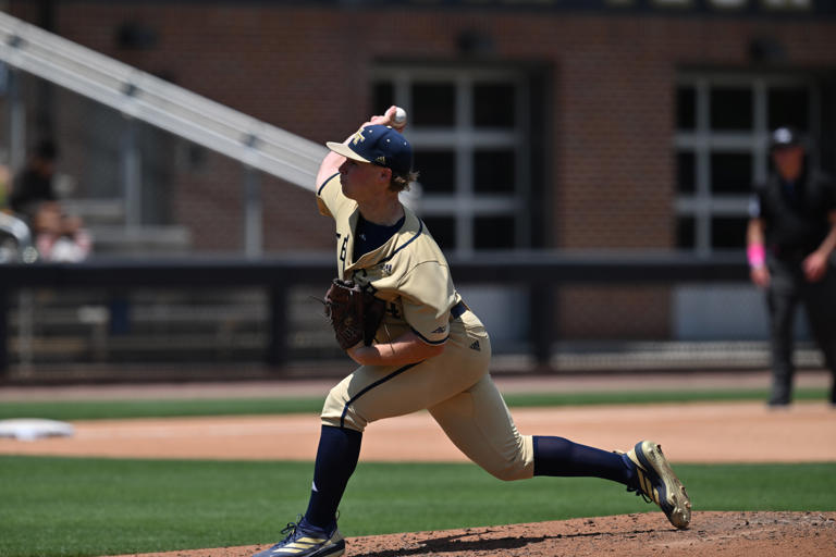 Jackets finish sweep of Duke; Burress, Kerce tie program records