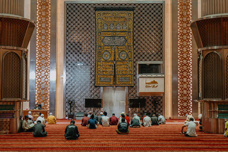 Jadwal shalat untuk wilayah Majalengka hari ini Kamis, 21 Mei 2026