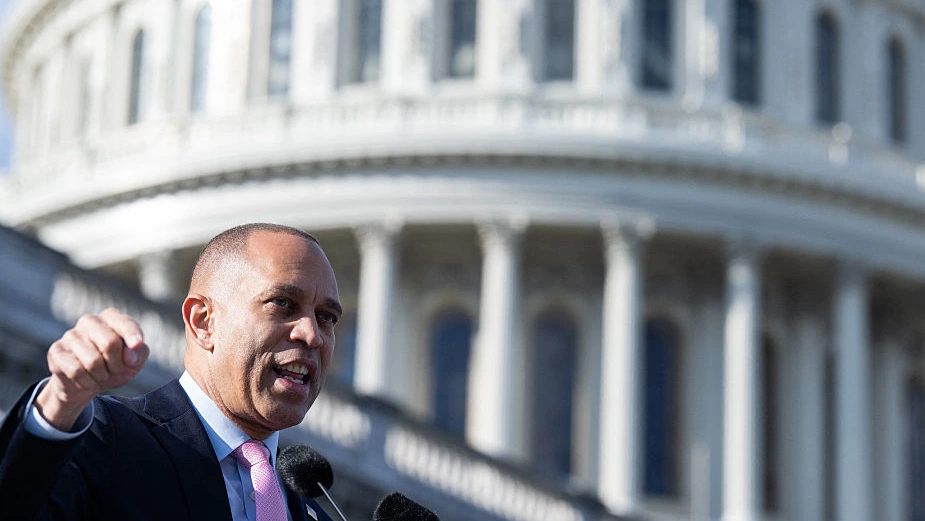 Trump attacks Jeffries as Democrats eye House control