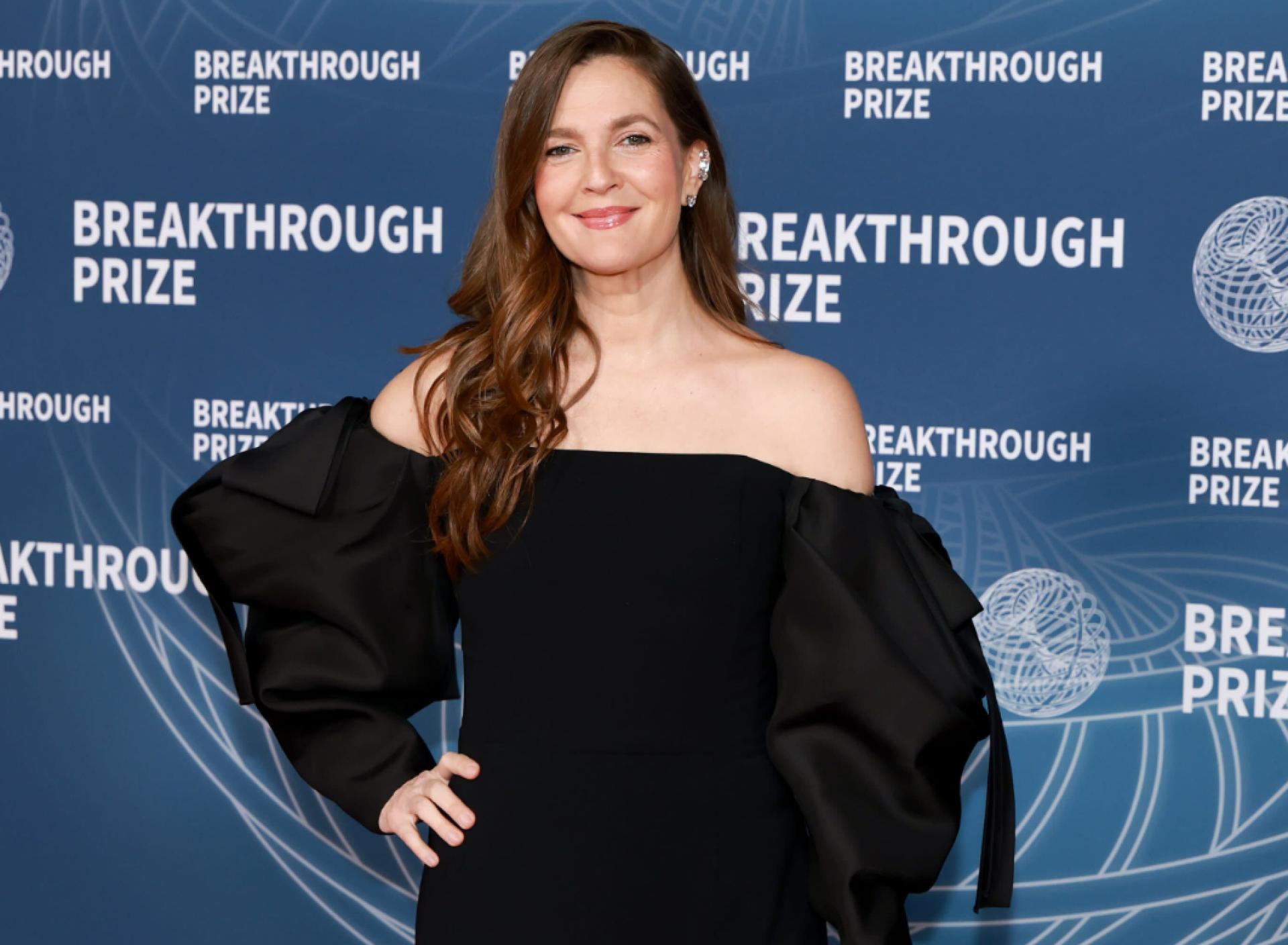 Drew Barrymore shows her facial lines: This is what my life looks like