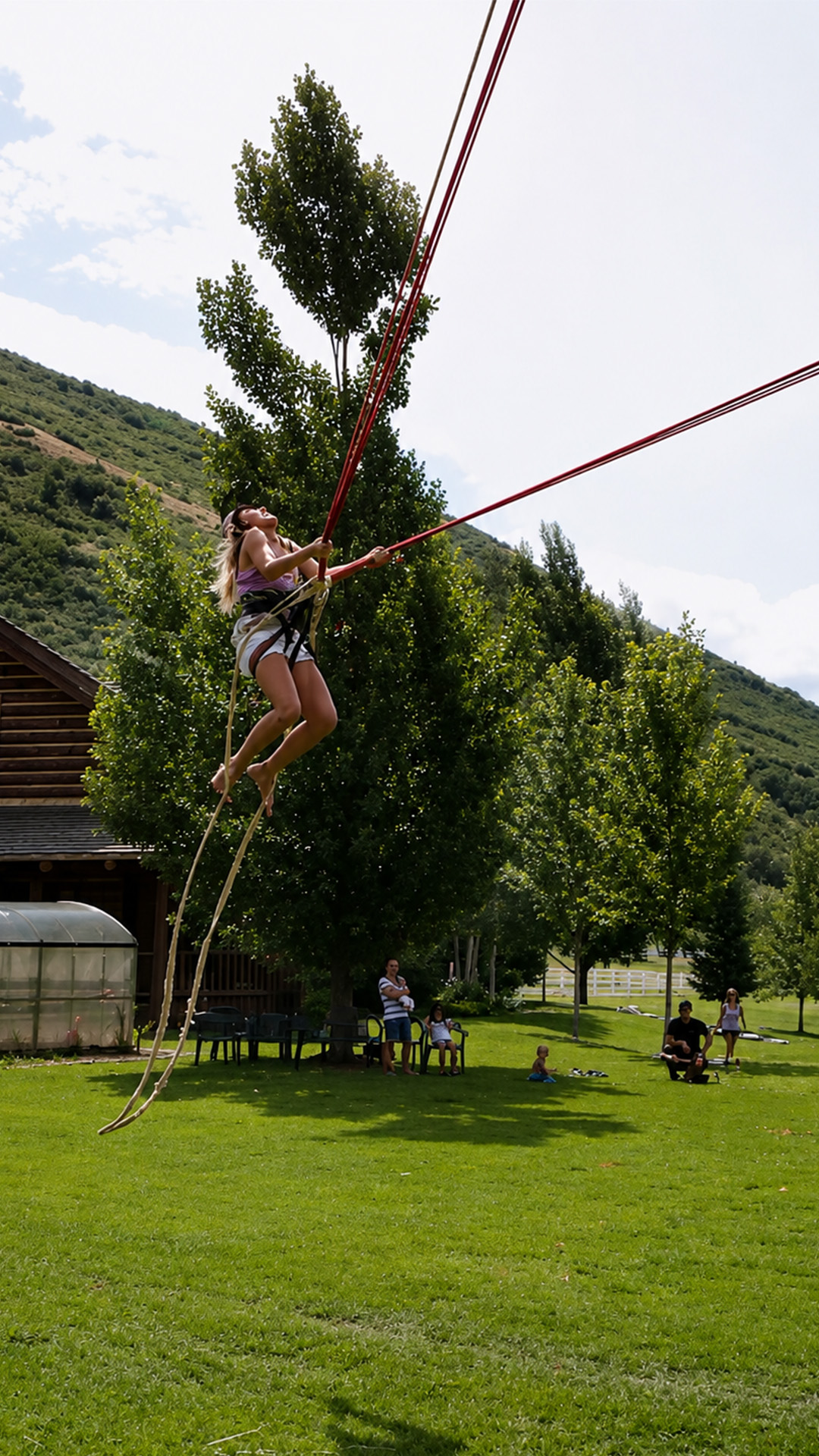 Human slingshot ride shows extreme launch power